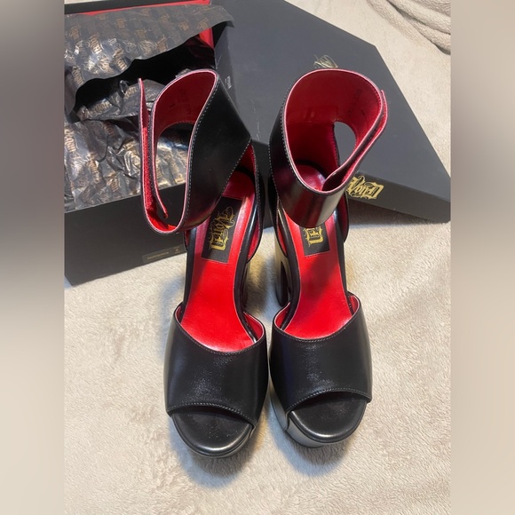 Kat Von D | Shoes | Kat Von D Destroyer Mega Platform Size 8 | Poshmark